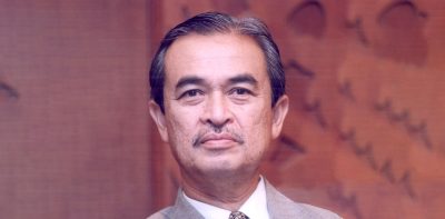 Biografi Tun Abdullah Ahmad Badawi – Perdana Leadership Foundation