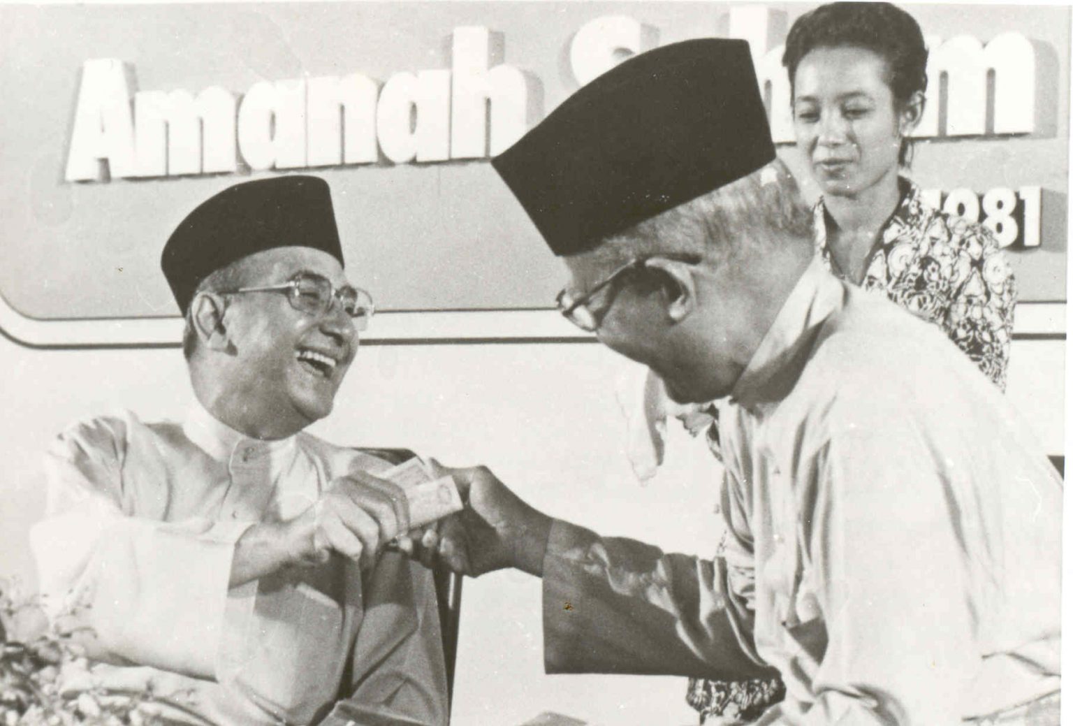 Tun Hussein Onn: One of the Greats – Perdana Leadership Foundation