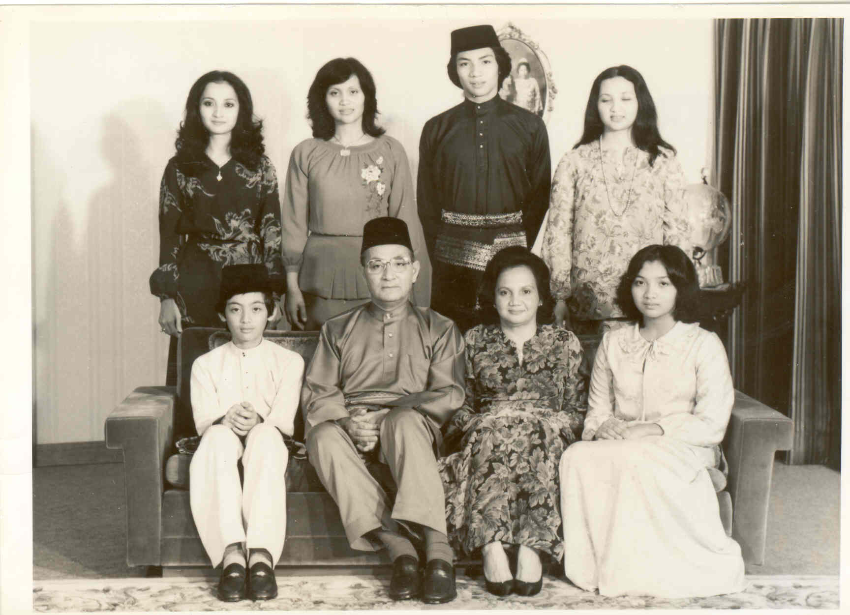 Tun Hussein Onn: One of the Greats – Perdana Leadership Foundation