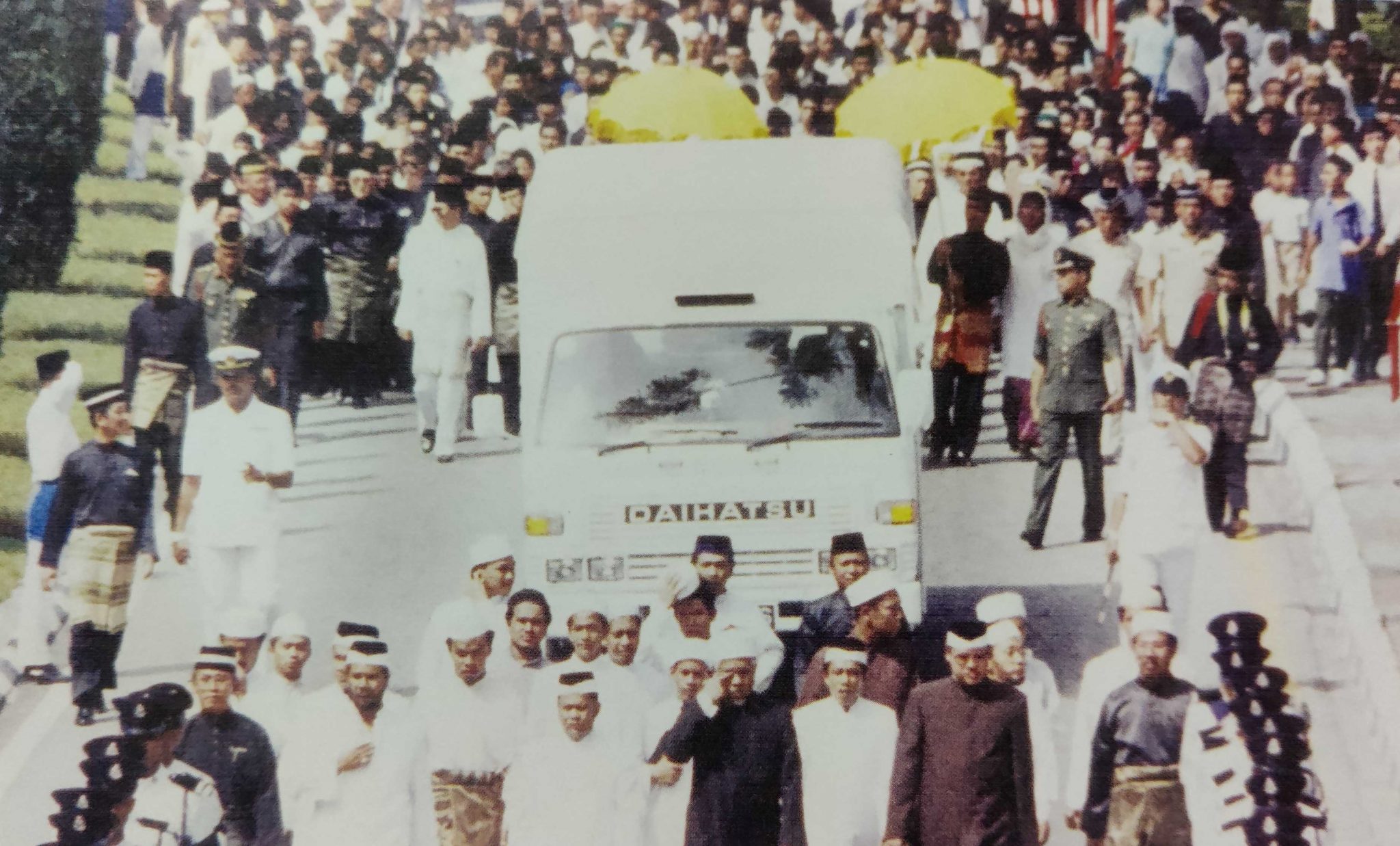 Tunku: His Throne is in the Hearts of Malaysians – Perdana Leadership ...